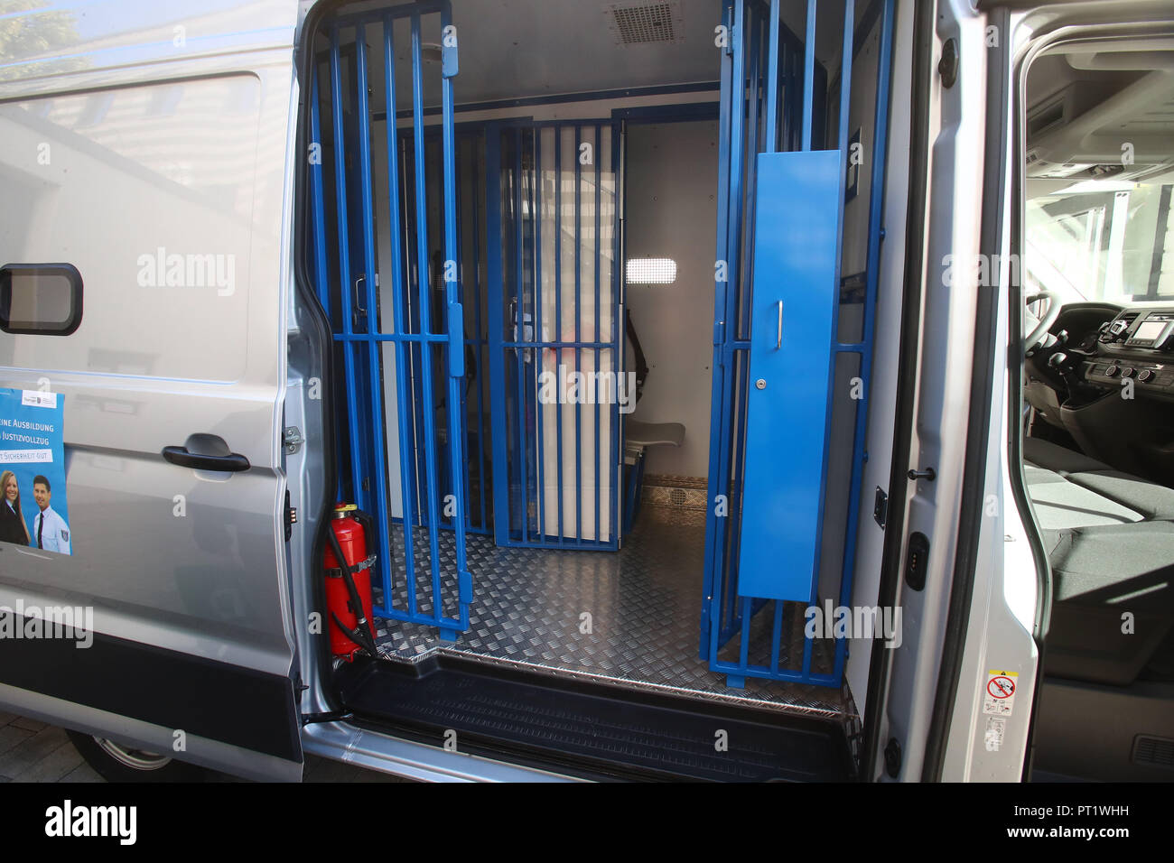 Prison officers association hi-res stock photography and images - Alamy