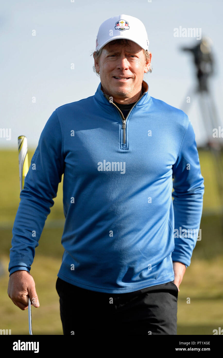 Actor golf hi-res stock photography and images - Alamy