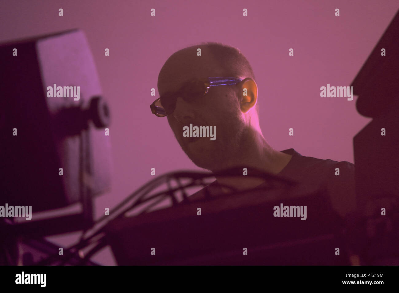 Tom rowlands hi-res stock photography and images - Alamy