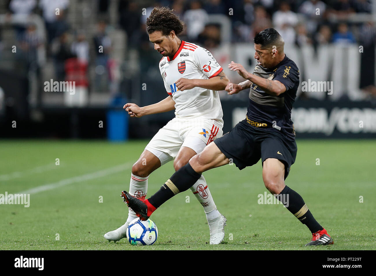 Corinthians vs. Flamengo - Ralf Corinthians player plays bid with ...