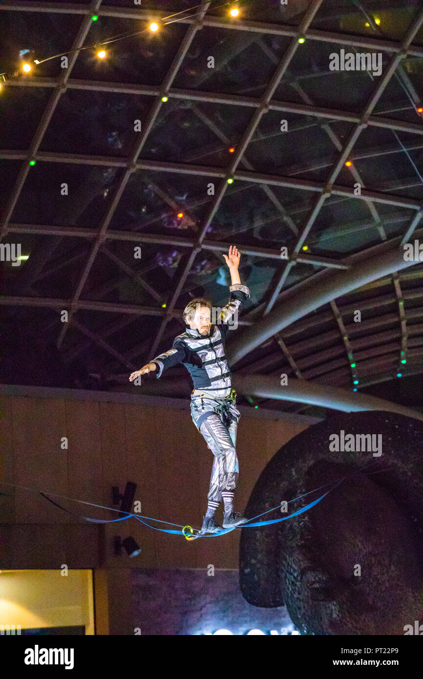 Leeds, UK. 5 October 2018. Photographs from the 14th annual Light Night ...