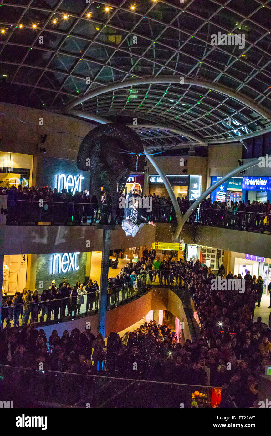 Leeds, UK. 5 October 2018. Photographs from the 14th annual Light Night ...