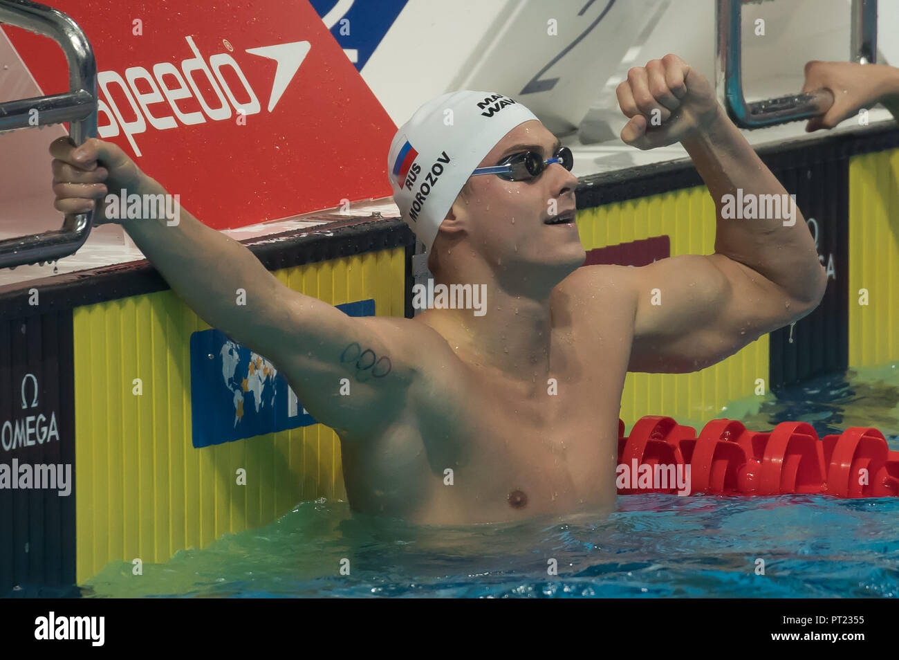 30 seconds hi-res stock photography and images - Alamy