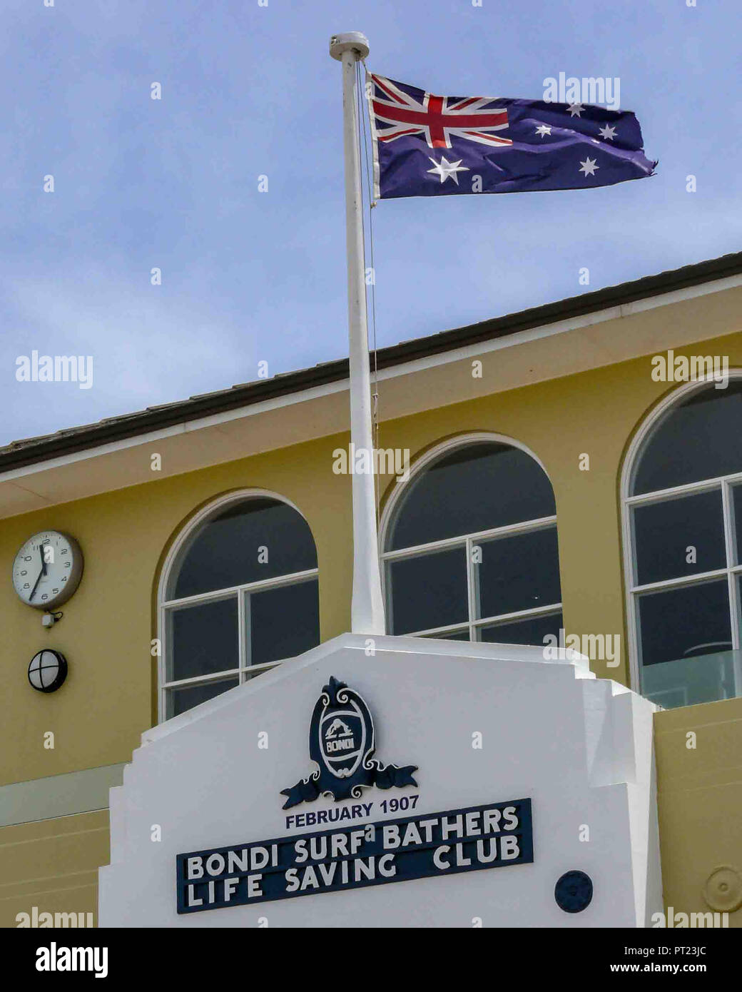 Sydney, New South Wales, Australia. 7th Nov, 2008. The Australian flag ...