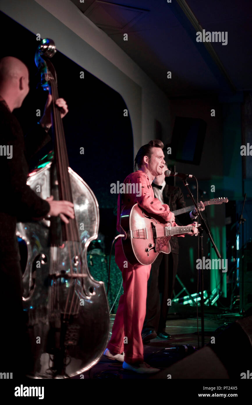 Rock n roll 1950s hi-res stock photography and images - Alamy