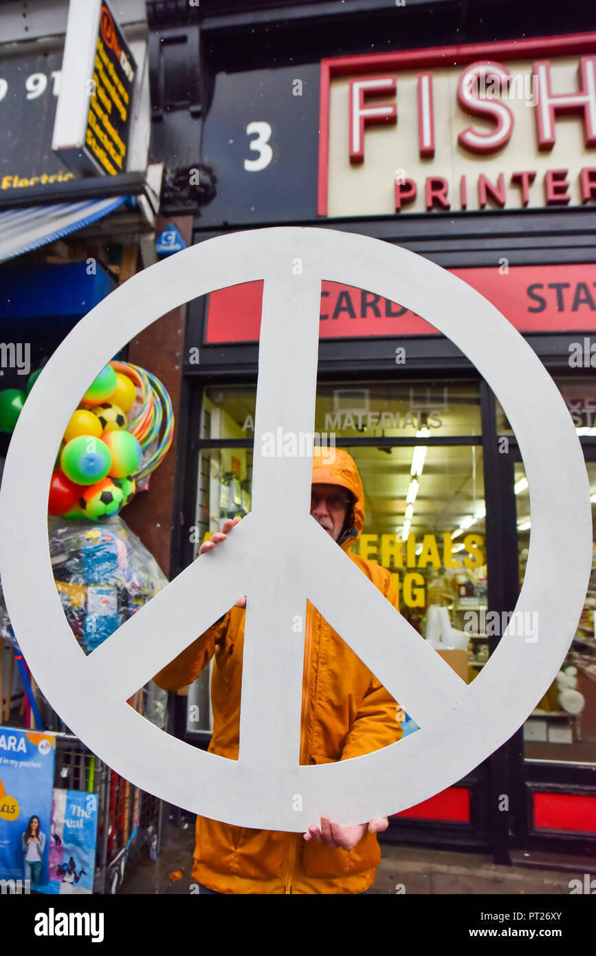 3 Blackstock Road, London, UK. 6th October 2018. People commemorate ...