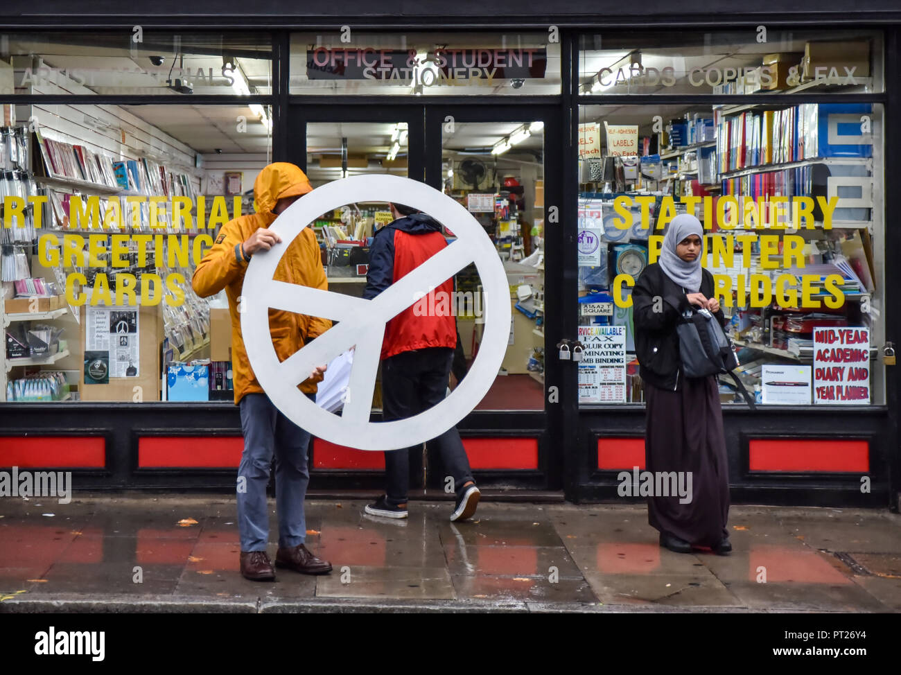 3 Blackstock Road, London, UK. 6th October 2018. People commemorate ...