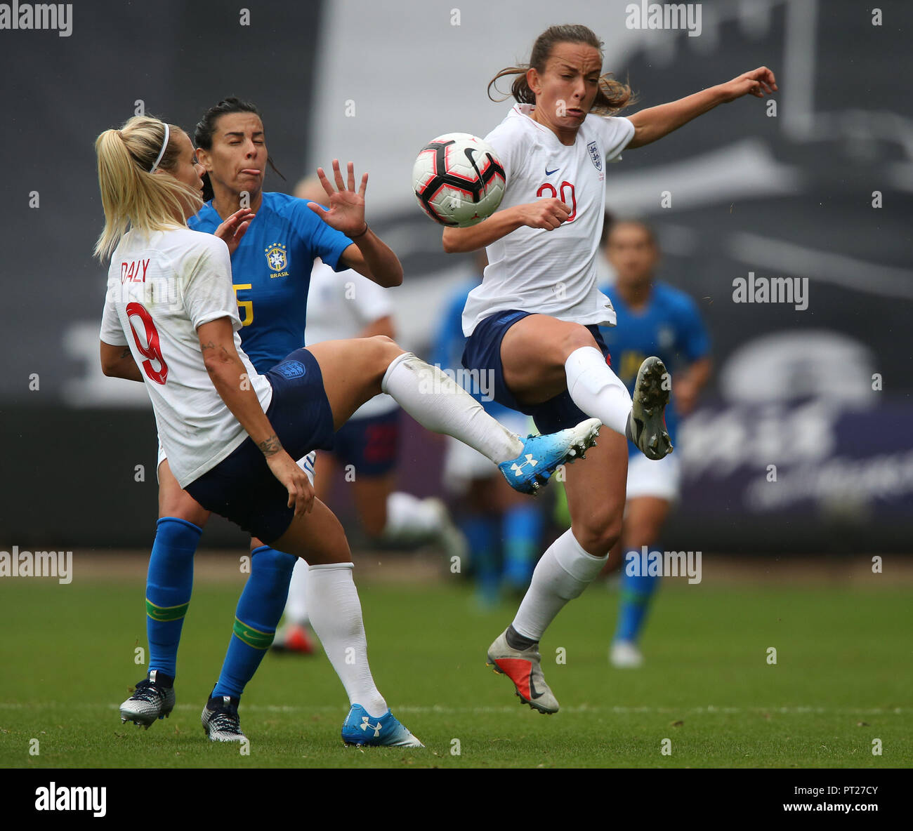 Lucy daly hi-res stock photography and images - Alamy