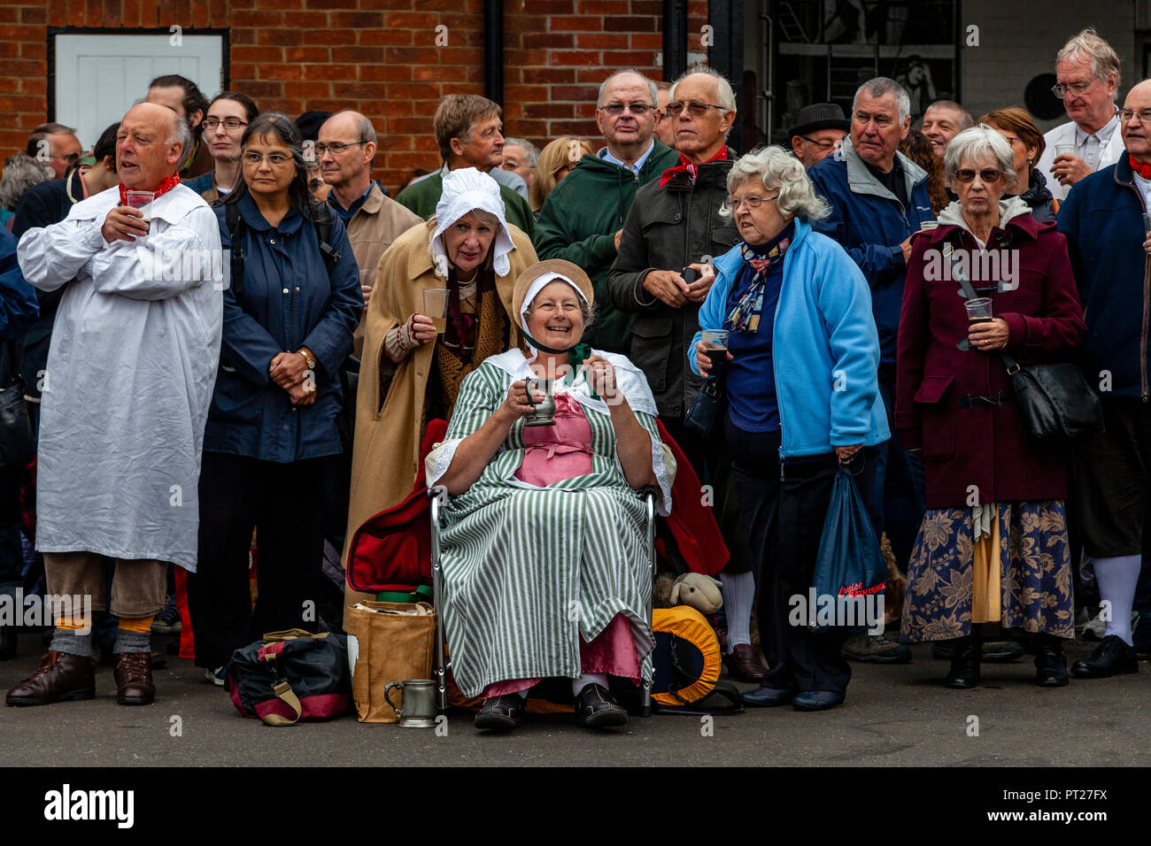 Lewes, UK. 6th October 2018. Local people dressed in traditional ...