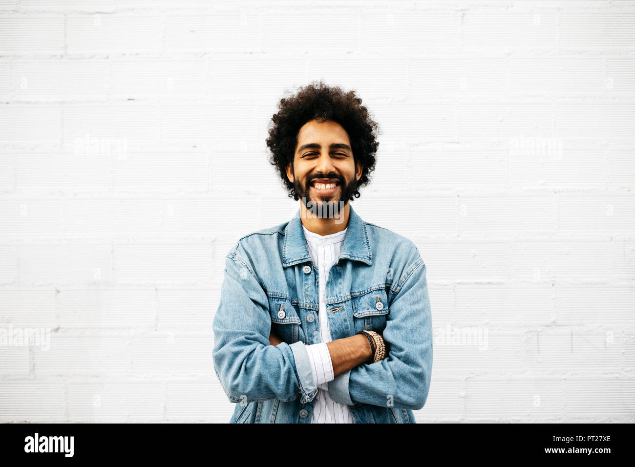 The grinning man hi-res stock photography and images - Alamy
