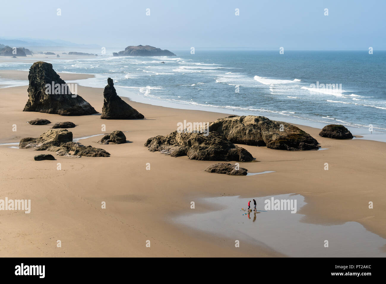 Beach view face rock state hi-res stock photography and images - Alamy