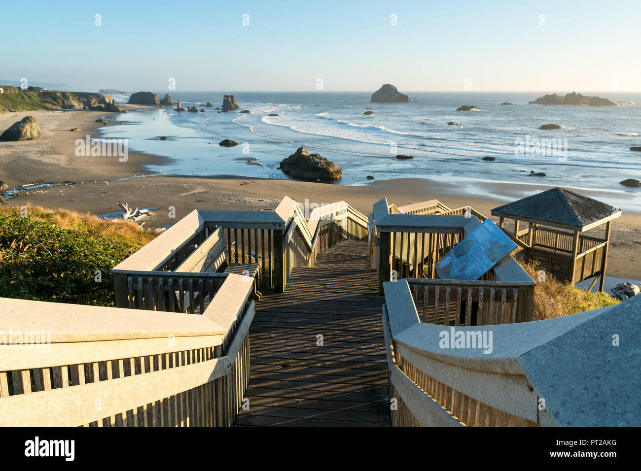 Pacific Coast, Oregon, Bandon, viewpoint, stairs Stock Photo - Alamy