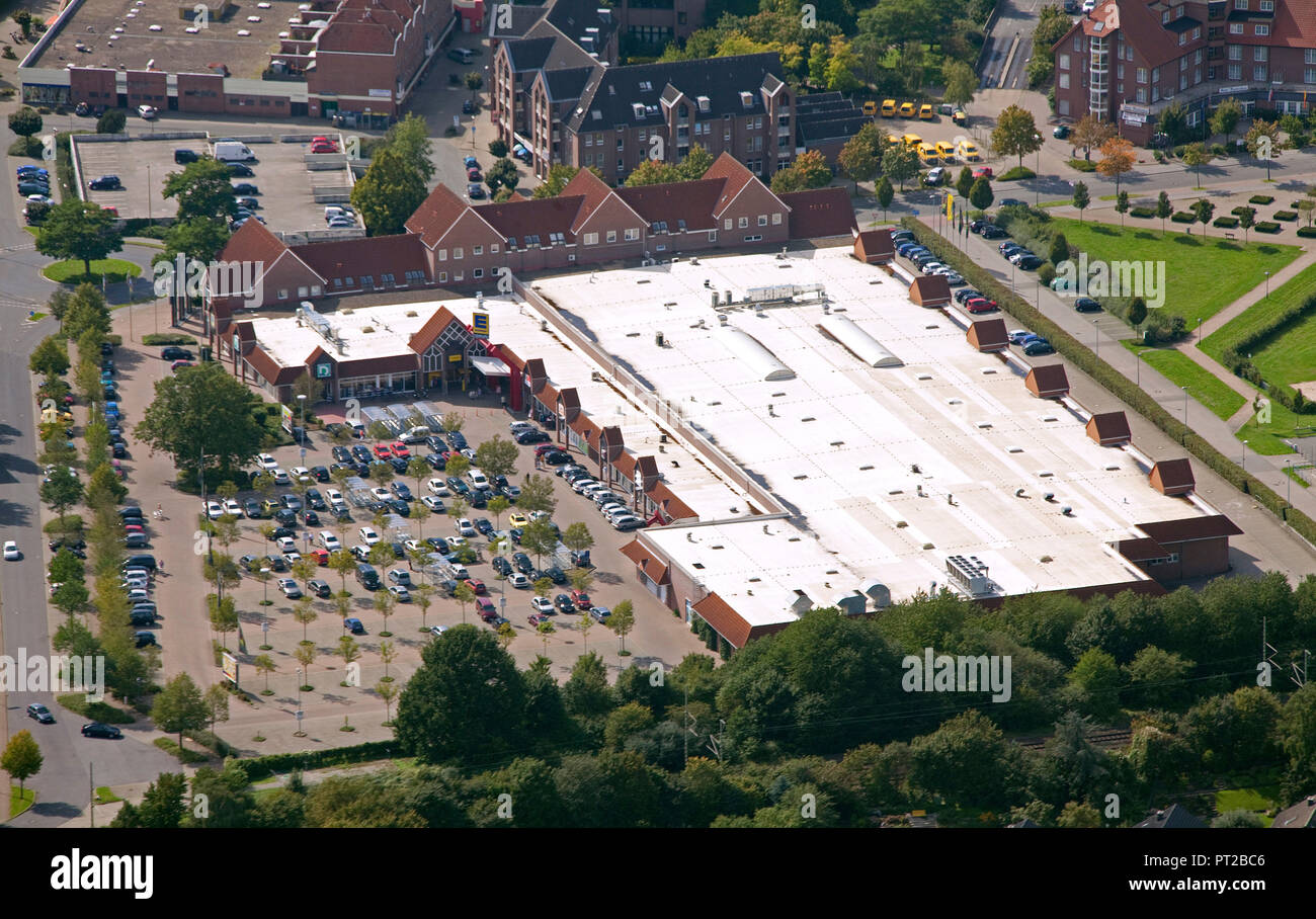 Aerial view, EDEKA market, Voerde (Lower Rhine), Ruhr area, Lower Rhine ...