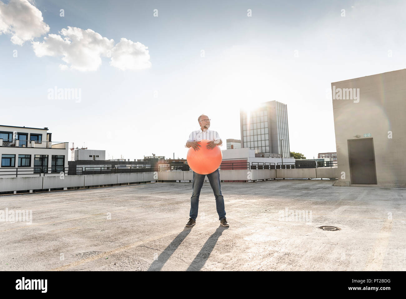 High rise building rooftop hi-res stock photography and images - Alamy