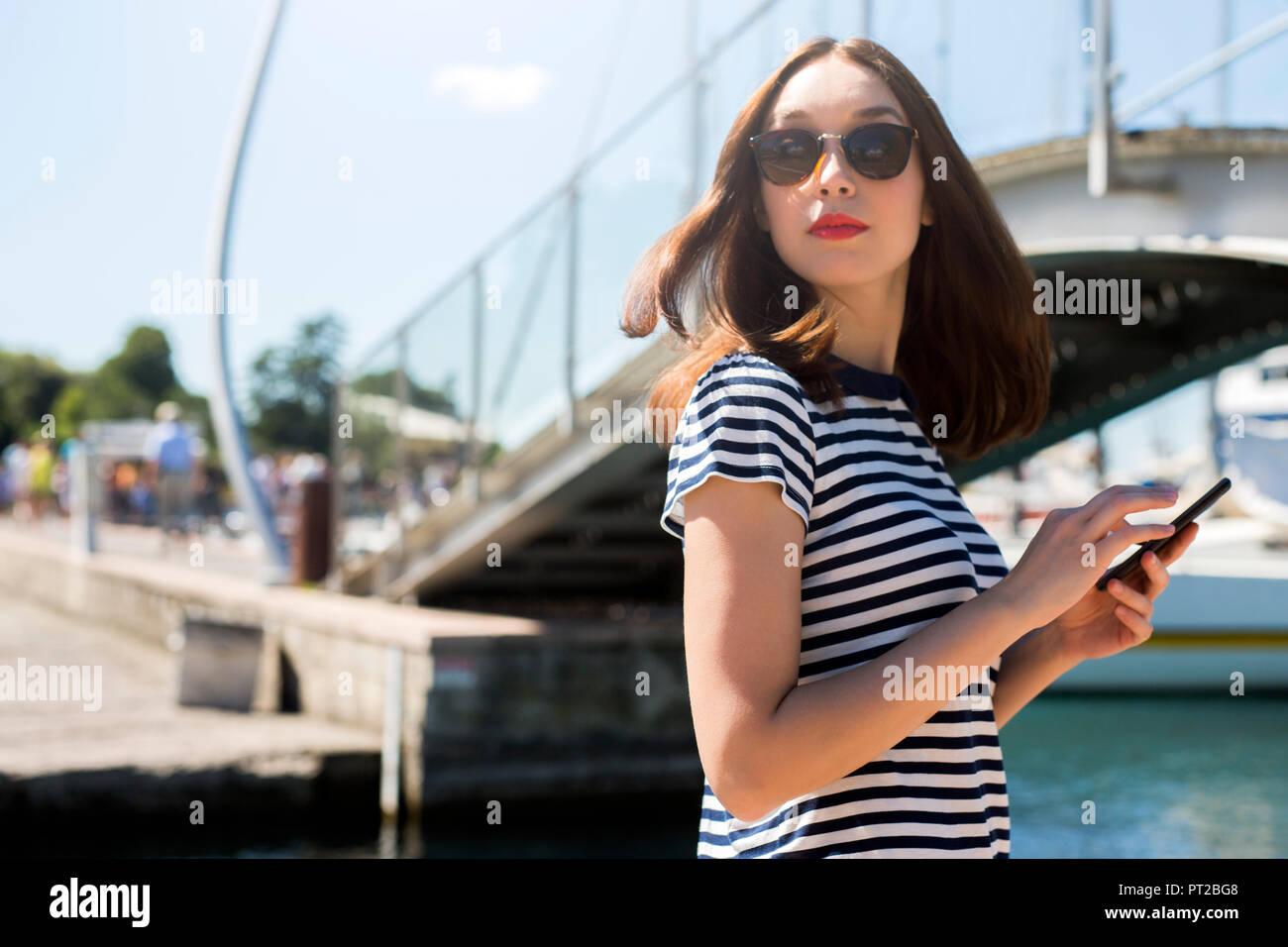 Garda women hi-res stock photography and images - Alamy