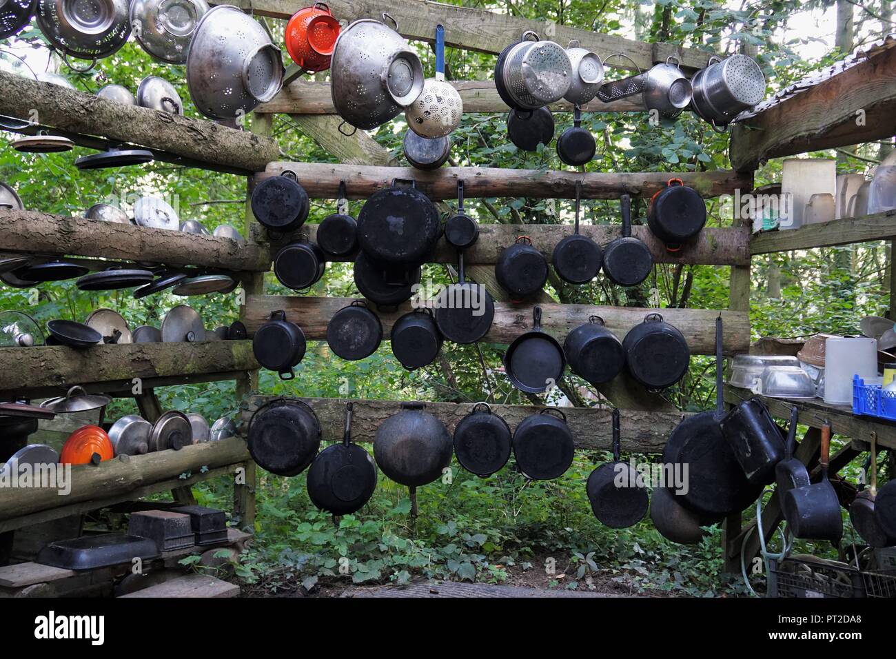 Large cooking pots hi-res stock photography and images - Alamy