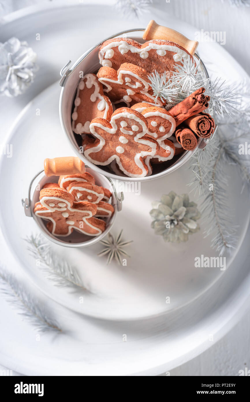 Sweet gingerbread man for Christmas in white bucket Stock Photo - Alamy
