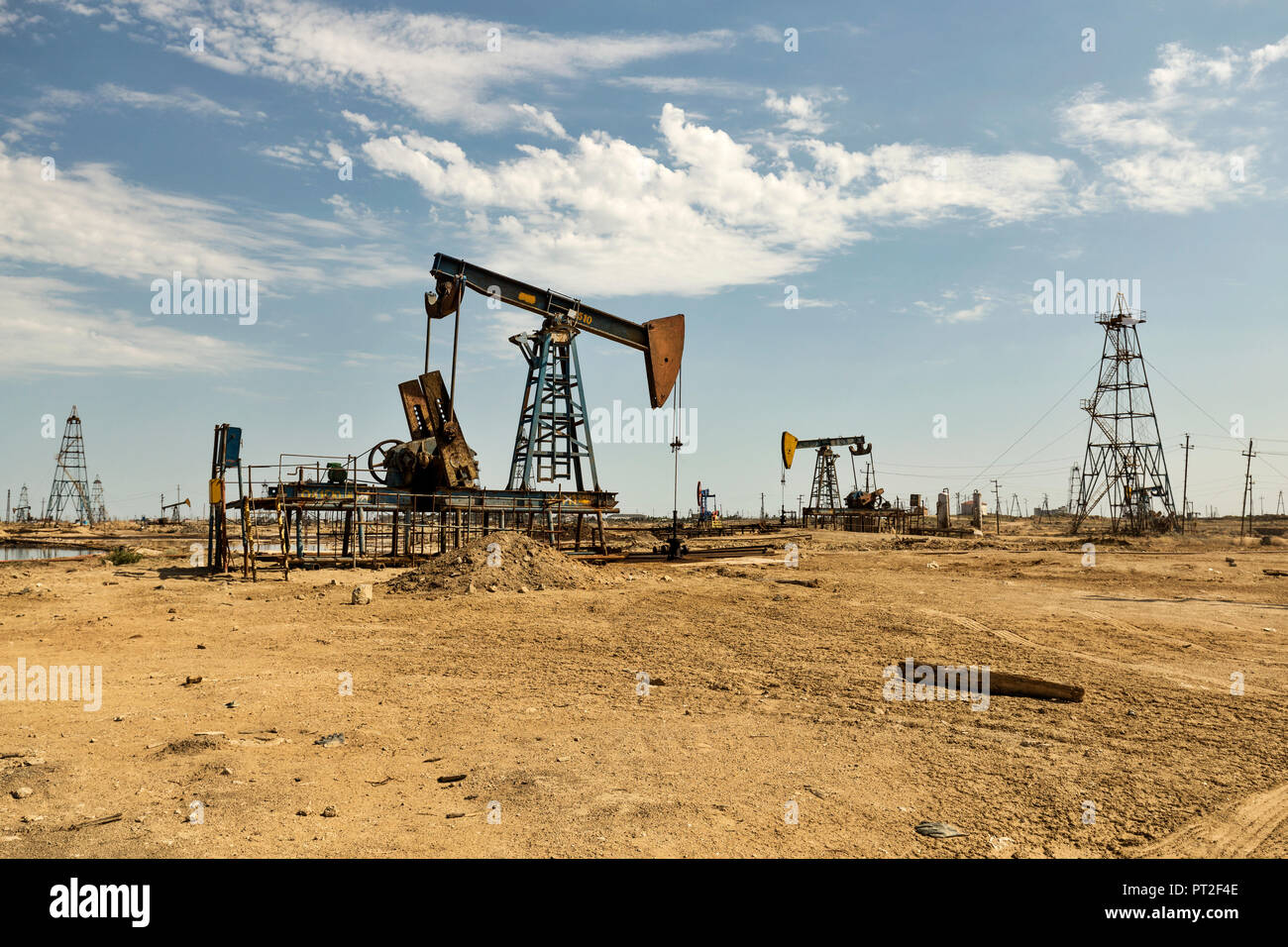 Azerbaijan, Baku, oil fields Stock Photo - Alamy