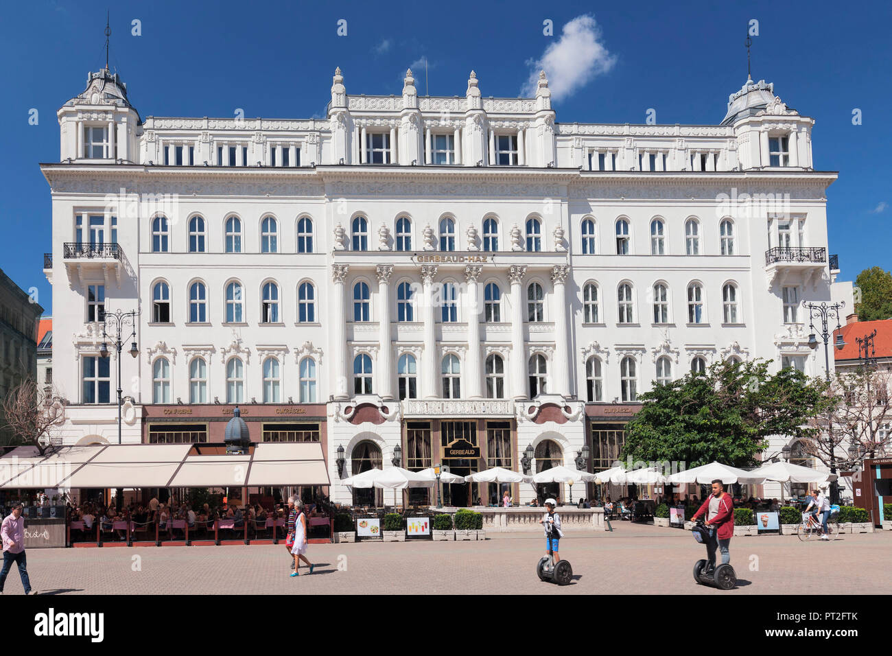 Cafe Gerbeaud Budapest High Resolution Stock Photography and Images - Alamy