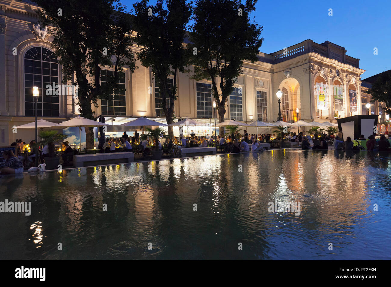 Kunsthalle Vienna High Resolution Stock Photography and Images - Alamy