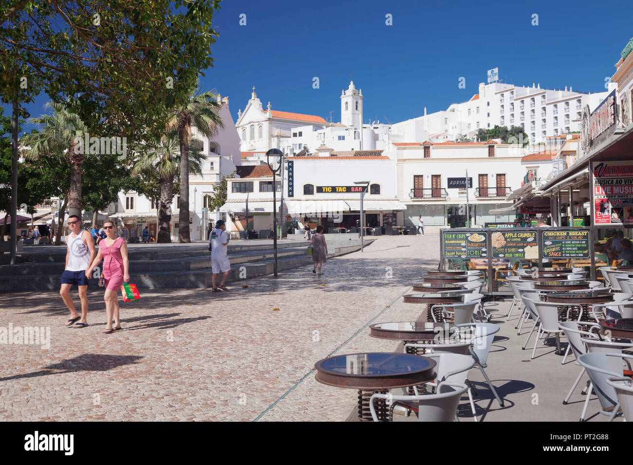 Portugal market albufeira hi-res stock photography and images - Alamy