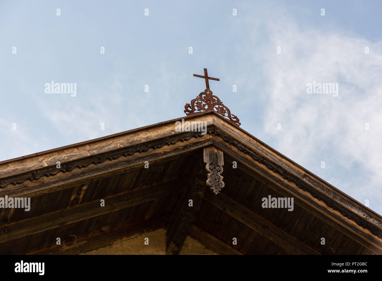 Cross gable roof hi-res stock photography and images - Alamy