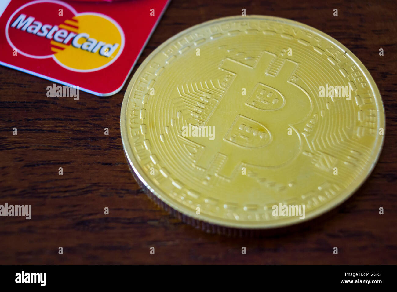 Visa credit card bitcoin hi-res stock photography and images - Alamy