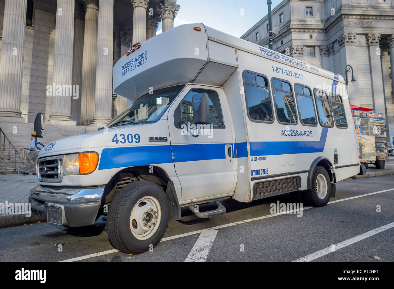 New York, USA. 05th Oct, 2018. Access A Ride transport. Credit: Erik ...