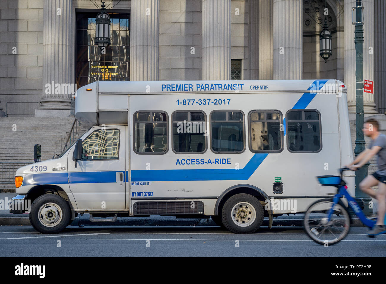 New York, USA. 05th Oct, 2018. Access A Ride transport. Credit: Erik ...