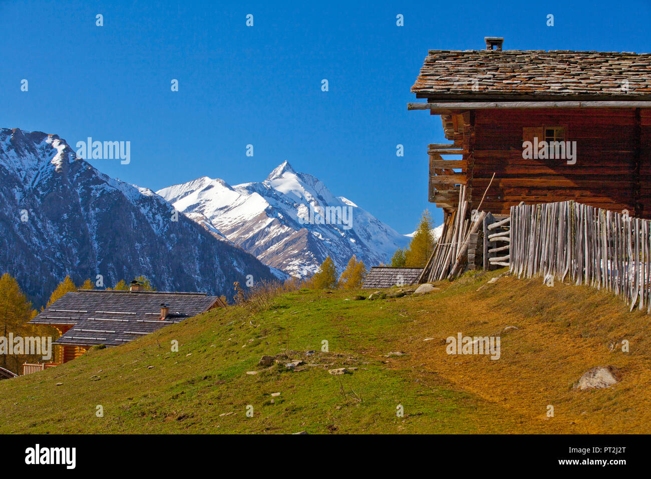 Austria, Carinthia, Alpine hut in Heiligenblut with Großglockner Stock ...