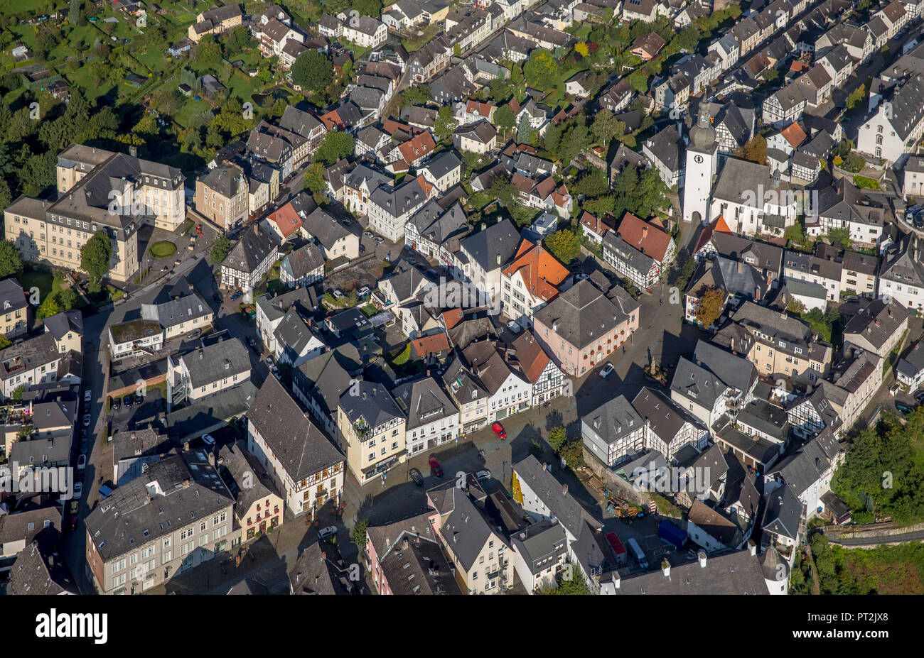Old town of Arnsberg with bell tower, Old Town Hall, Alter Markt ...