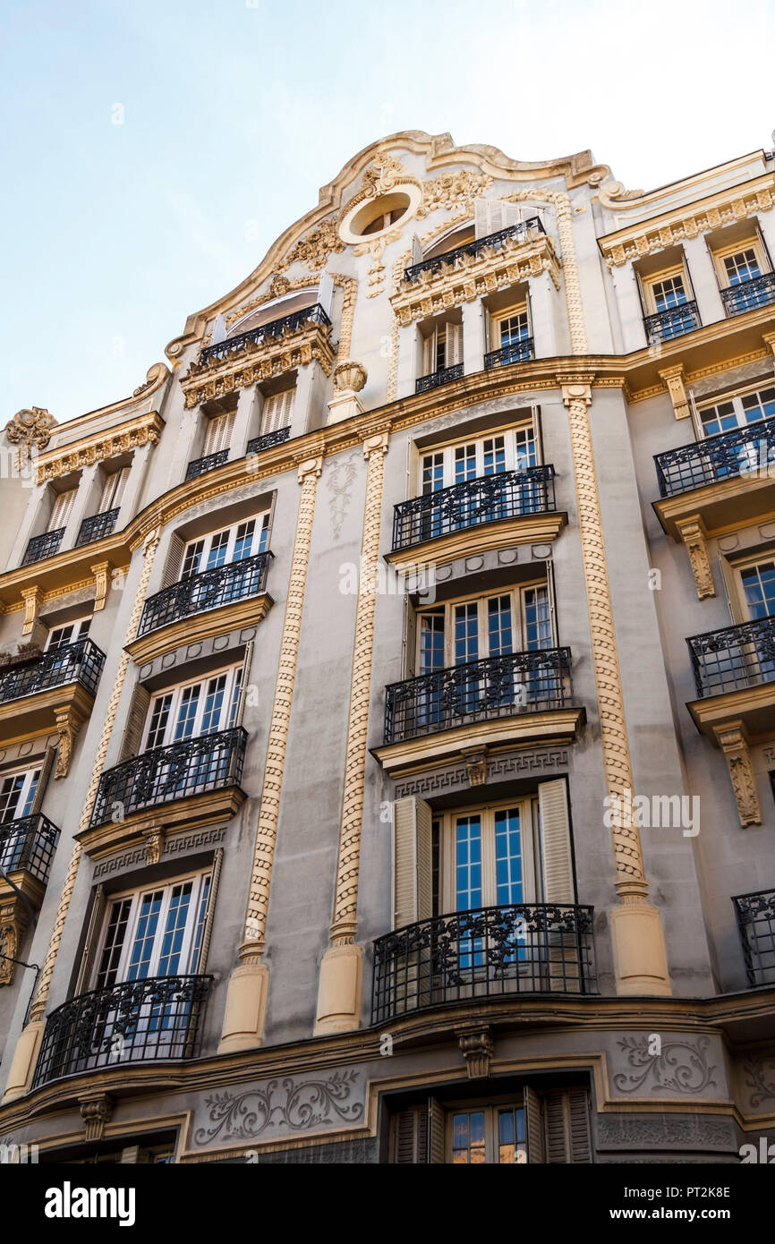 Gold facade hi-res stock photography and images - Alamy