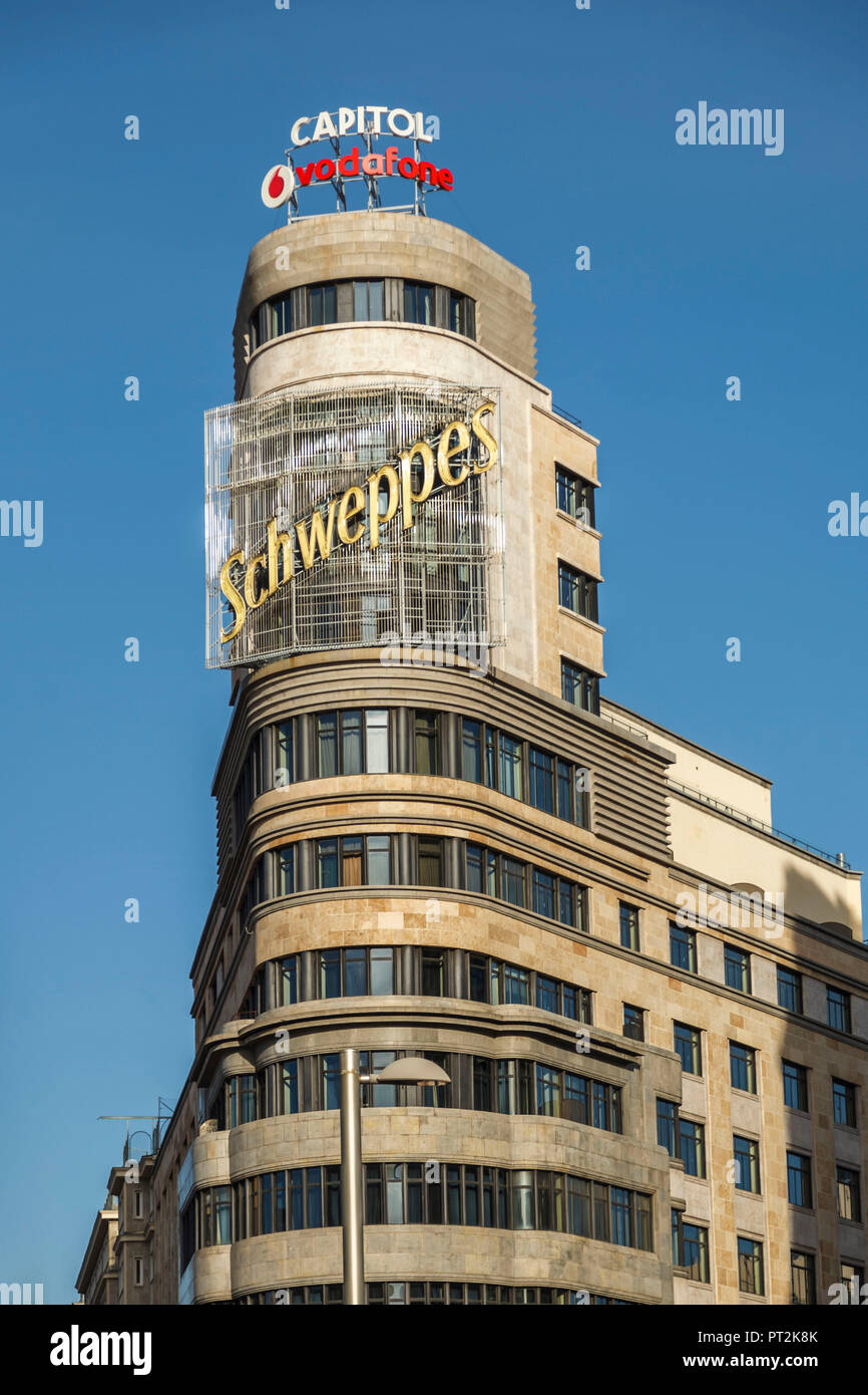 The Cine Capitol - House on the Gran Via, Madrid, Spain, urban ...
