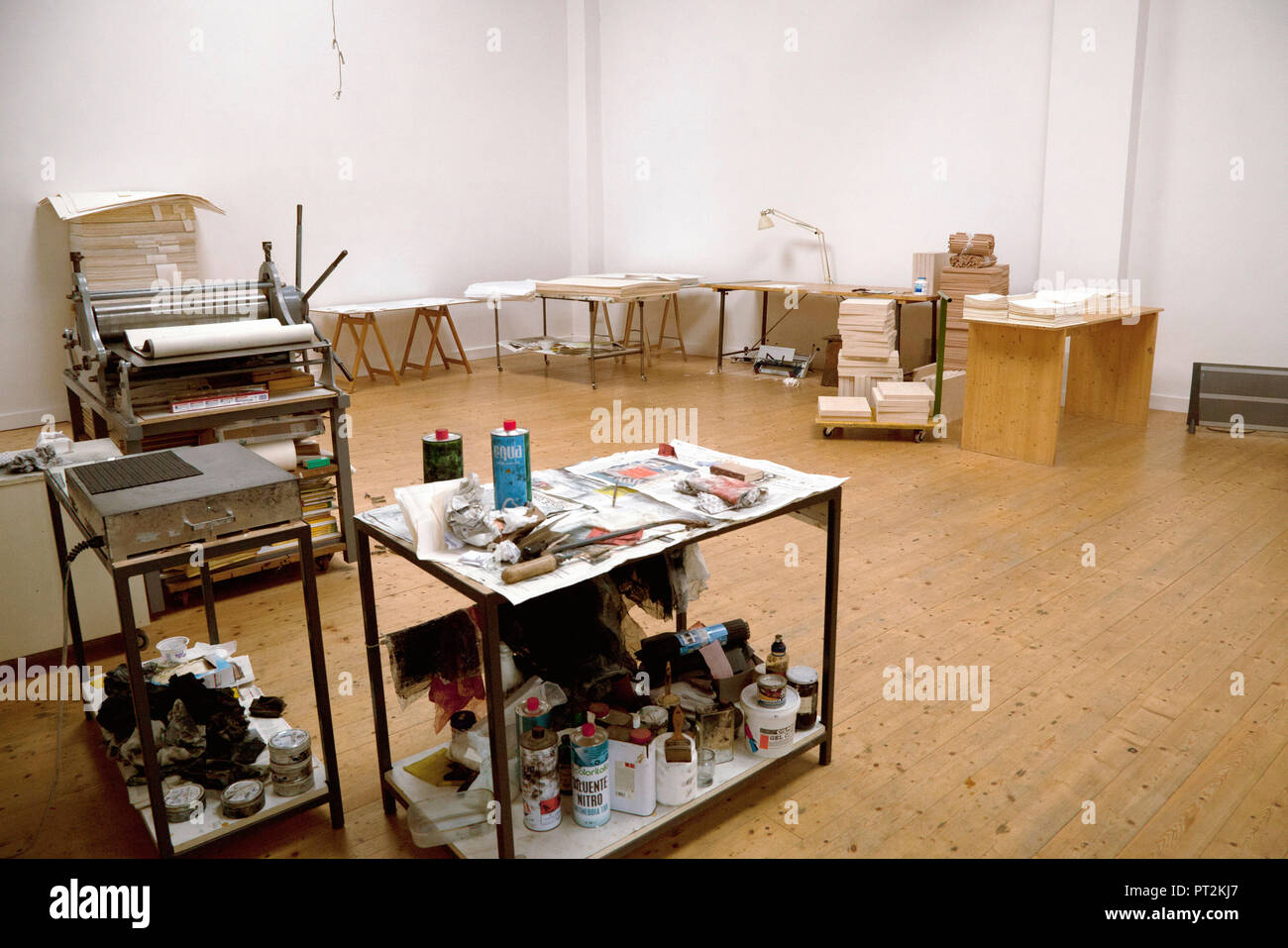 Furniture workshop historical hi-res stock photography and images - Alamy