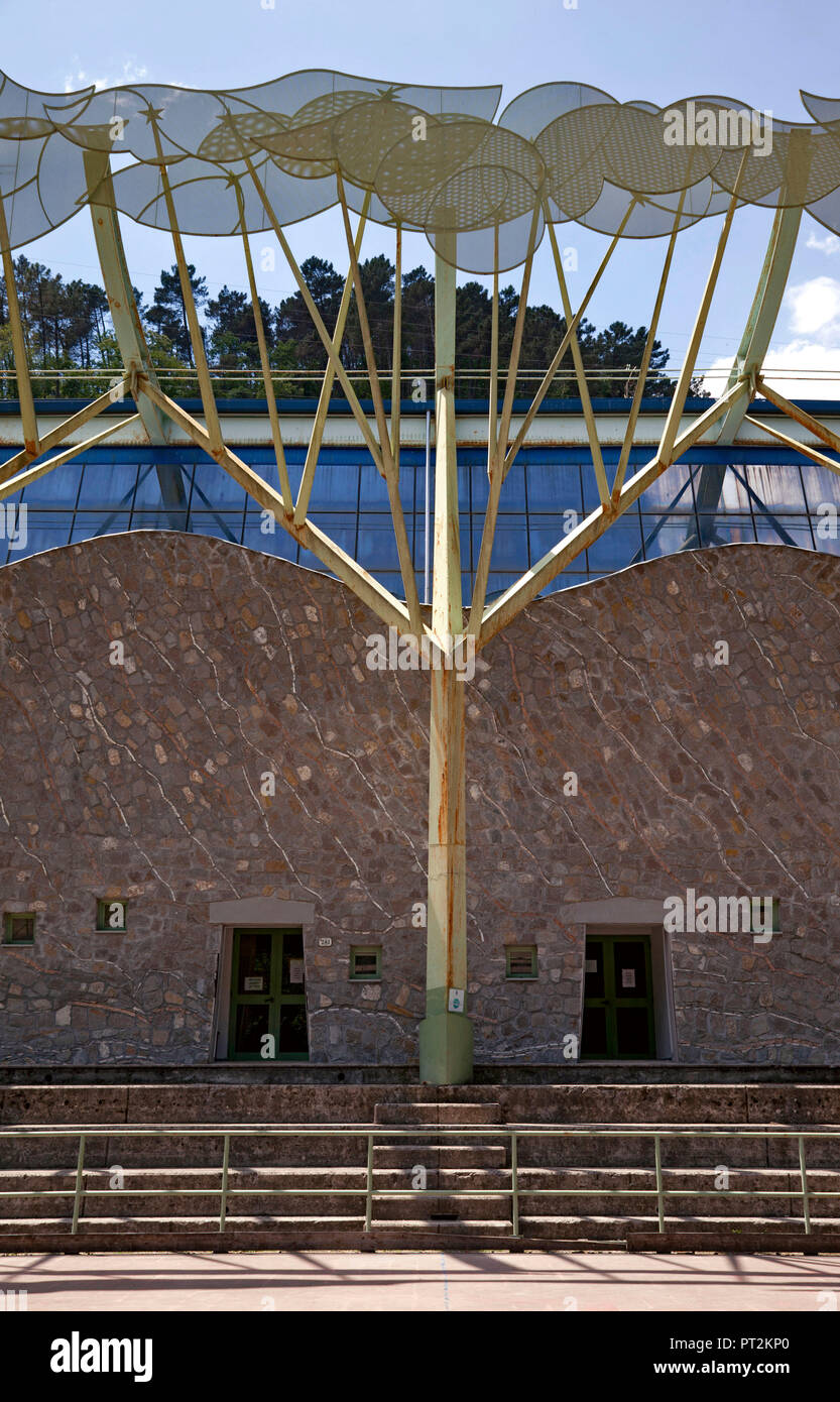 Outside wall and entrance to the stadium hi-res stock photography and ...