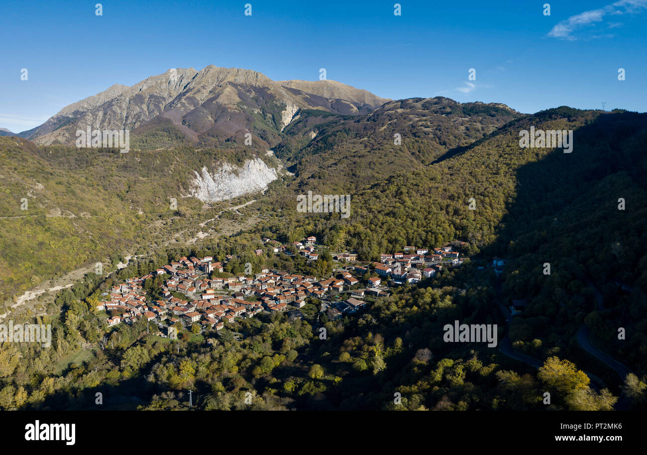 Fivizzano tuscany hi-res stock photography and images - Alamy