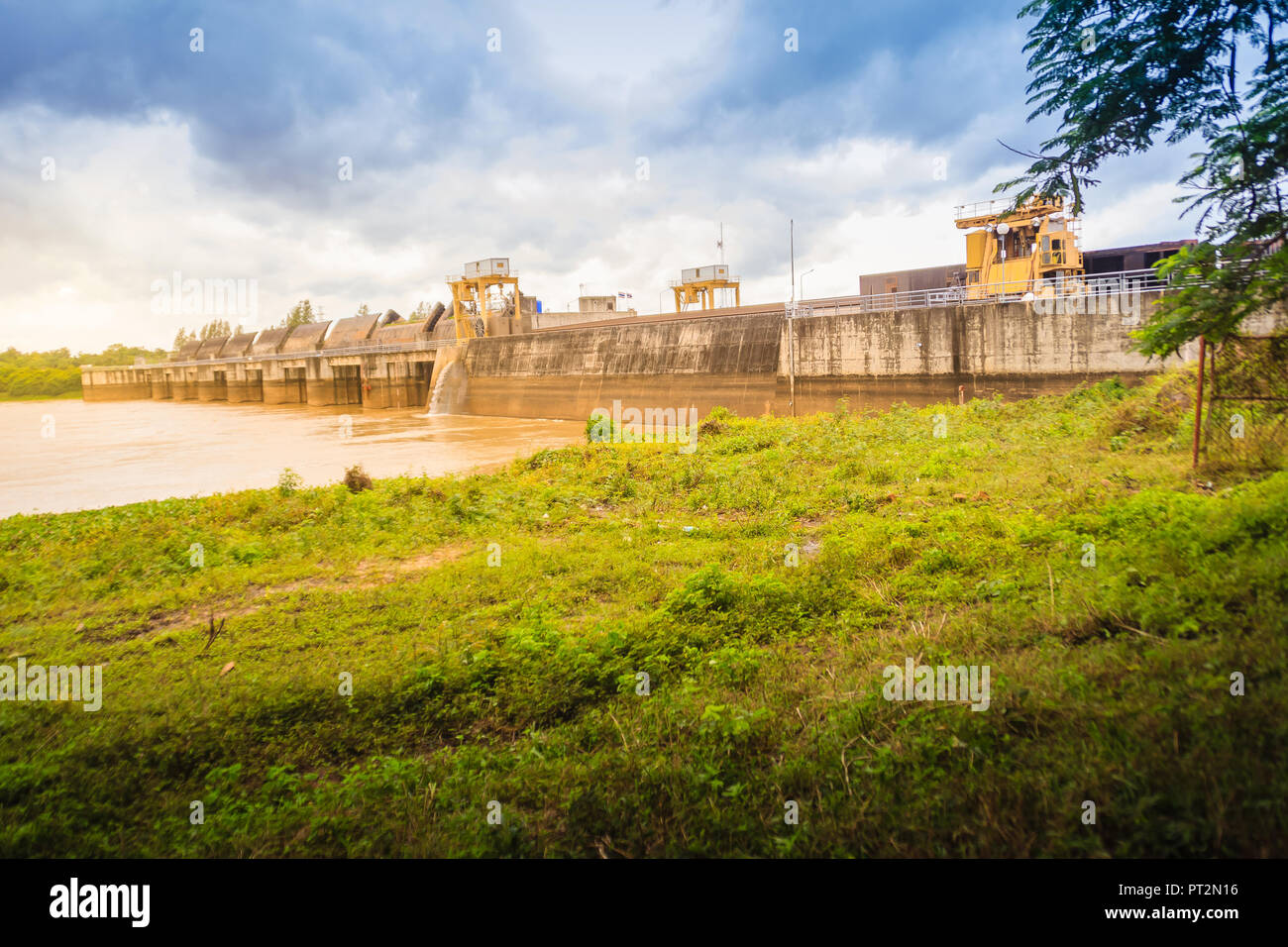 The Pak Mun Dam, a barrage dam and run-of-the-river hydroelectric plant ...