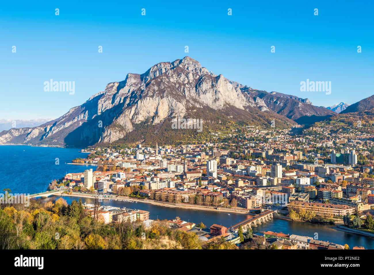 Italian bridges italian rivers hi-res stock photography and images - Alamy