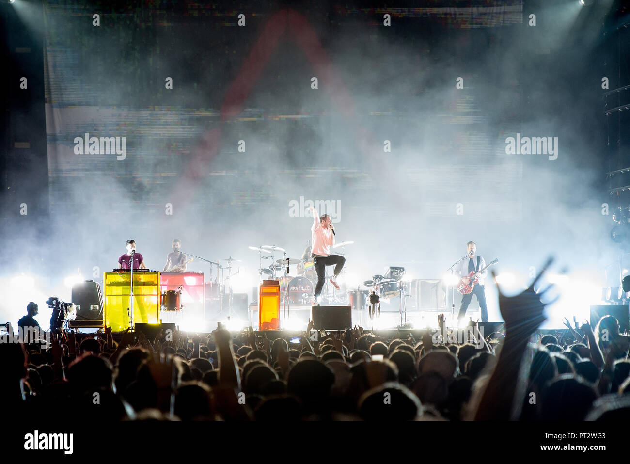 Bastille band 2018 hi-res stock photography and images - Alamy
