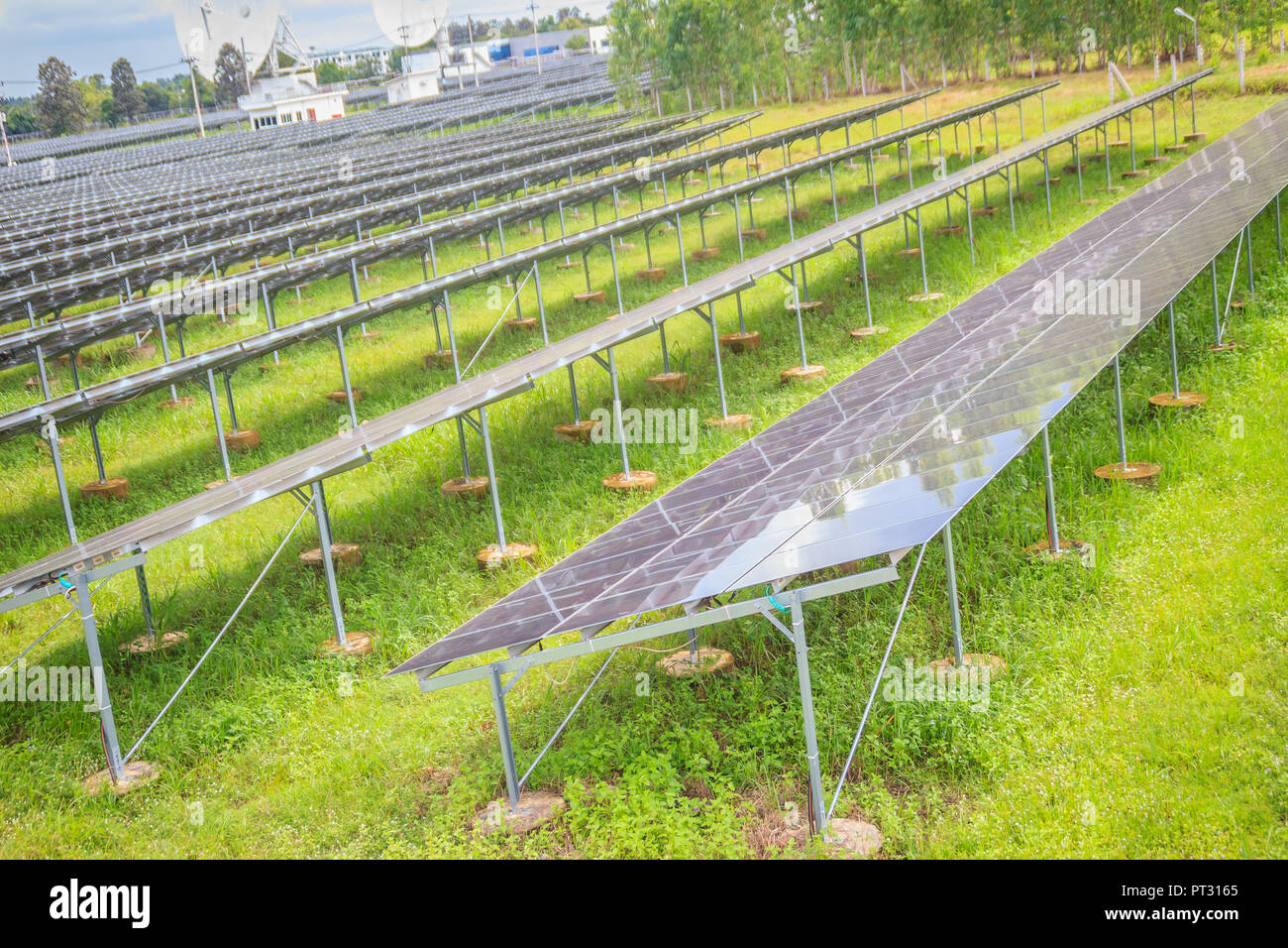 Radiant light and heat from the sun hi-res stock photography and images ...