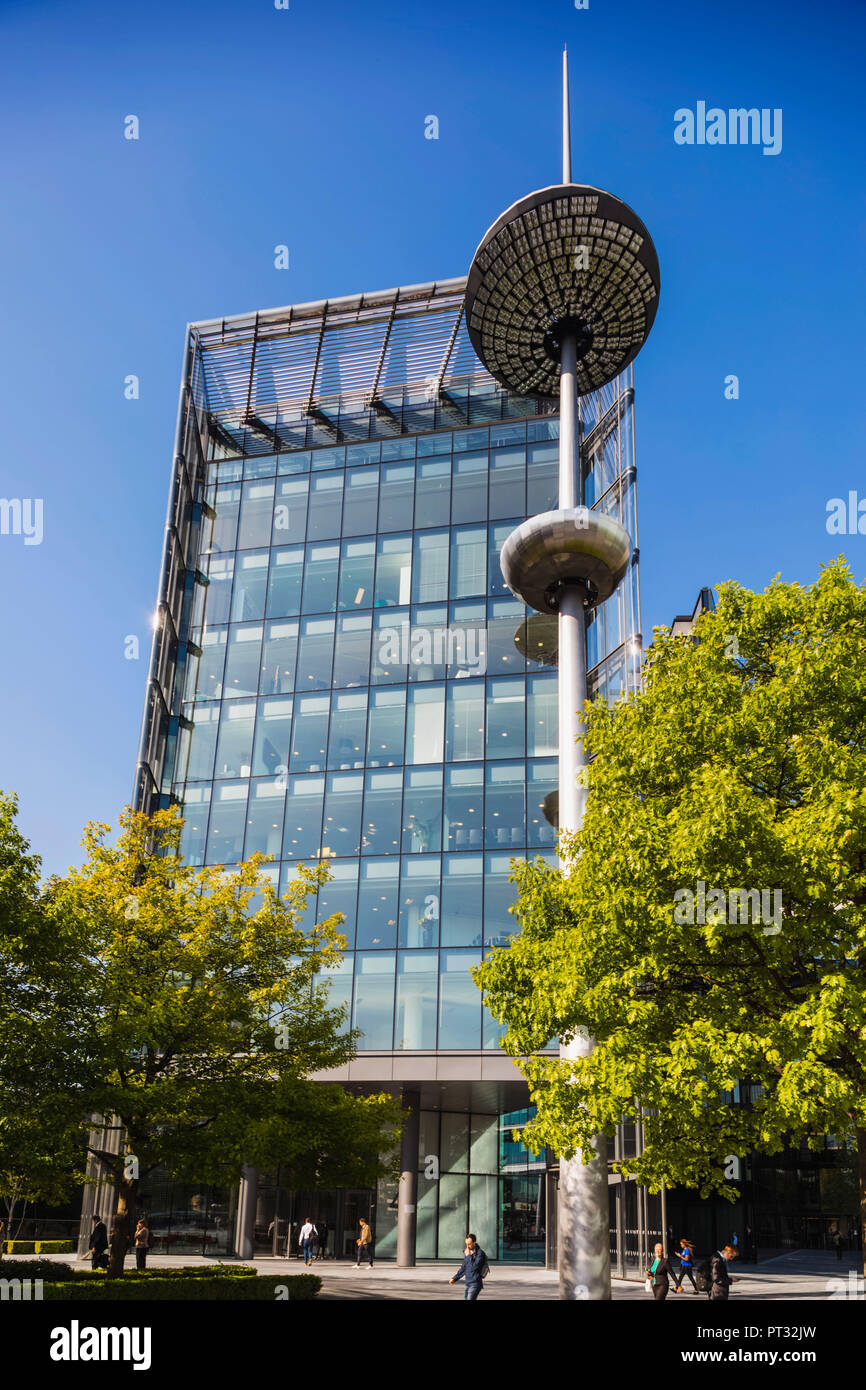 4 more london riverside tower hi-res stock photography and images - Alamy