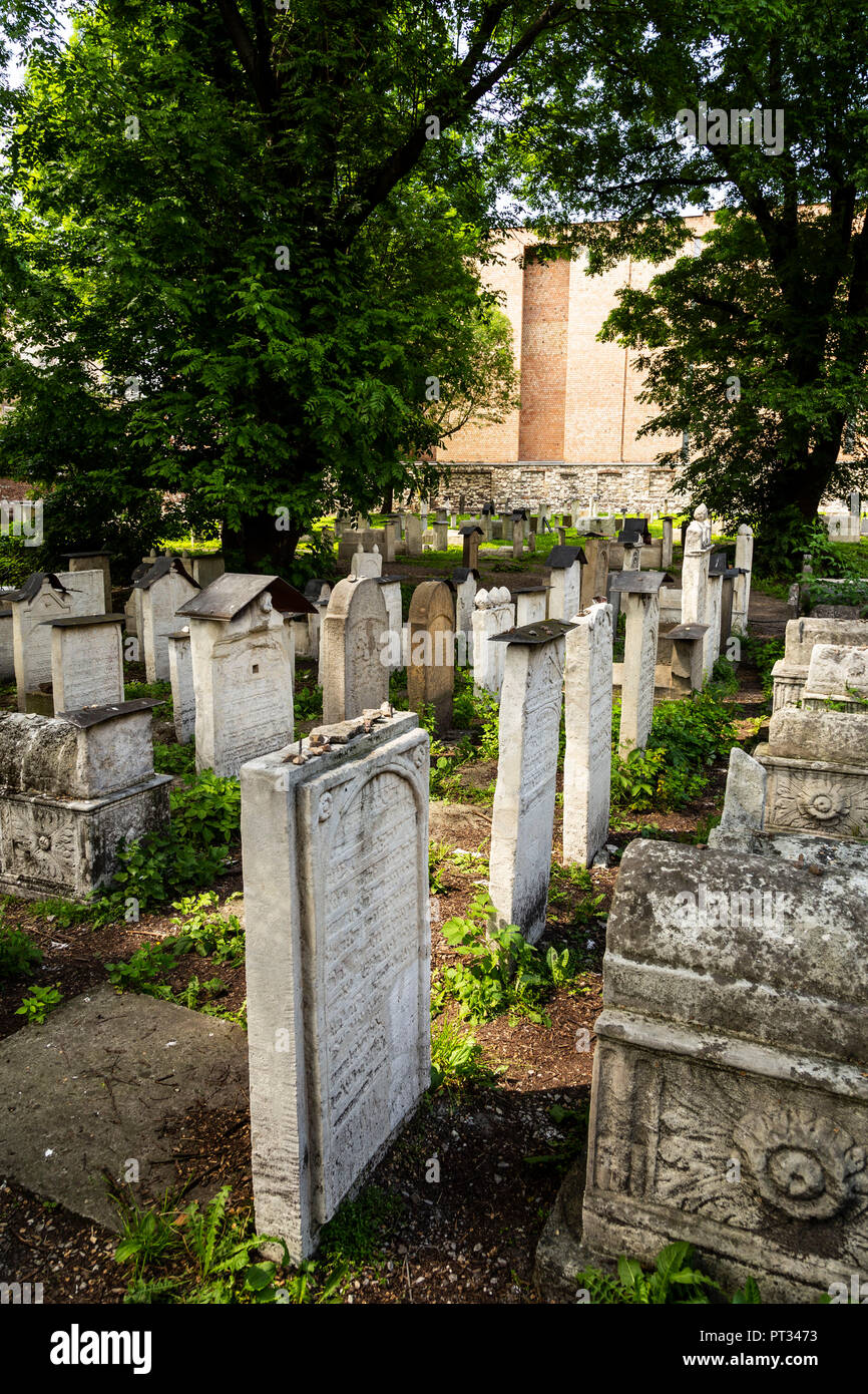 Remah cemetery hi-res stock photography and images - Alamy