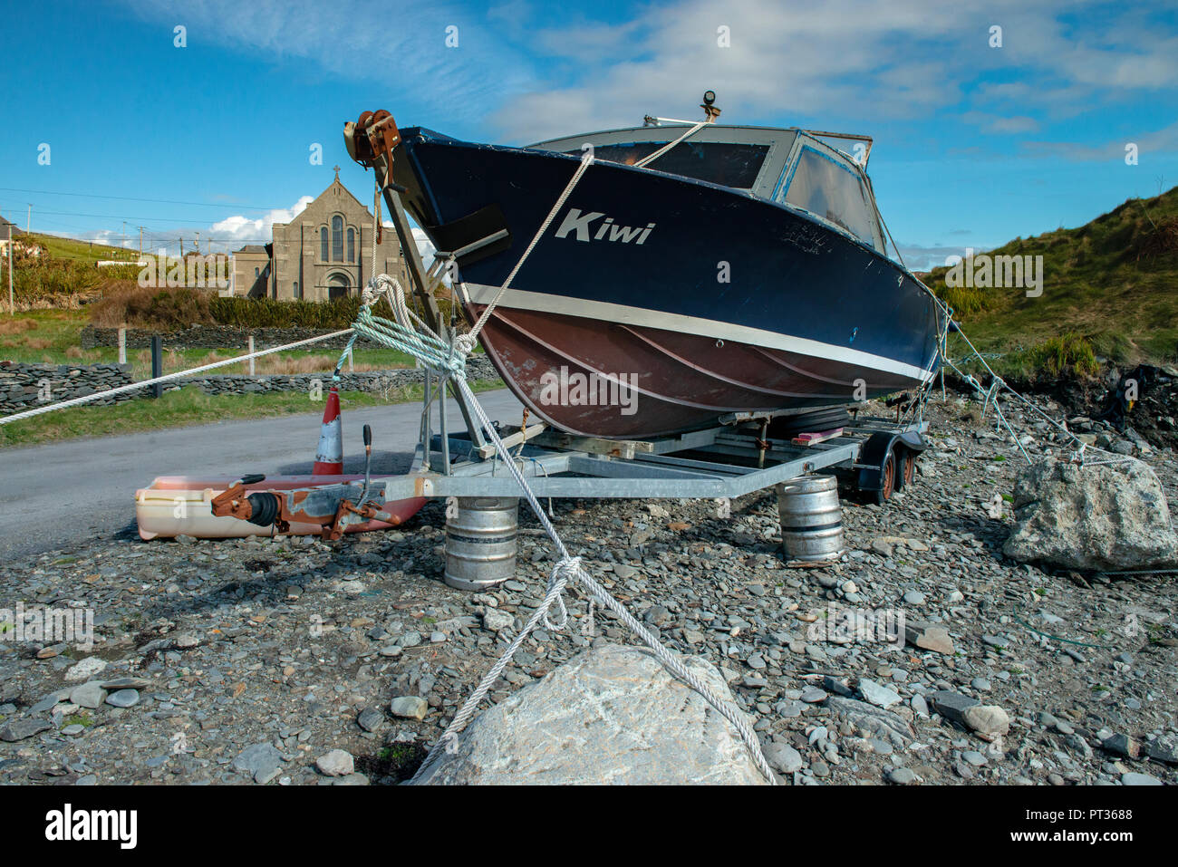 Old fishing boast - IRELAND, Connemara, Inishboffin island, Inis Bo ...