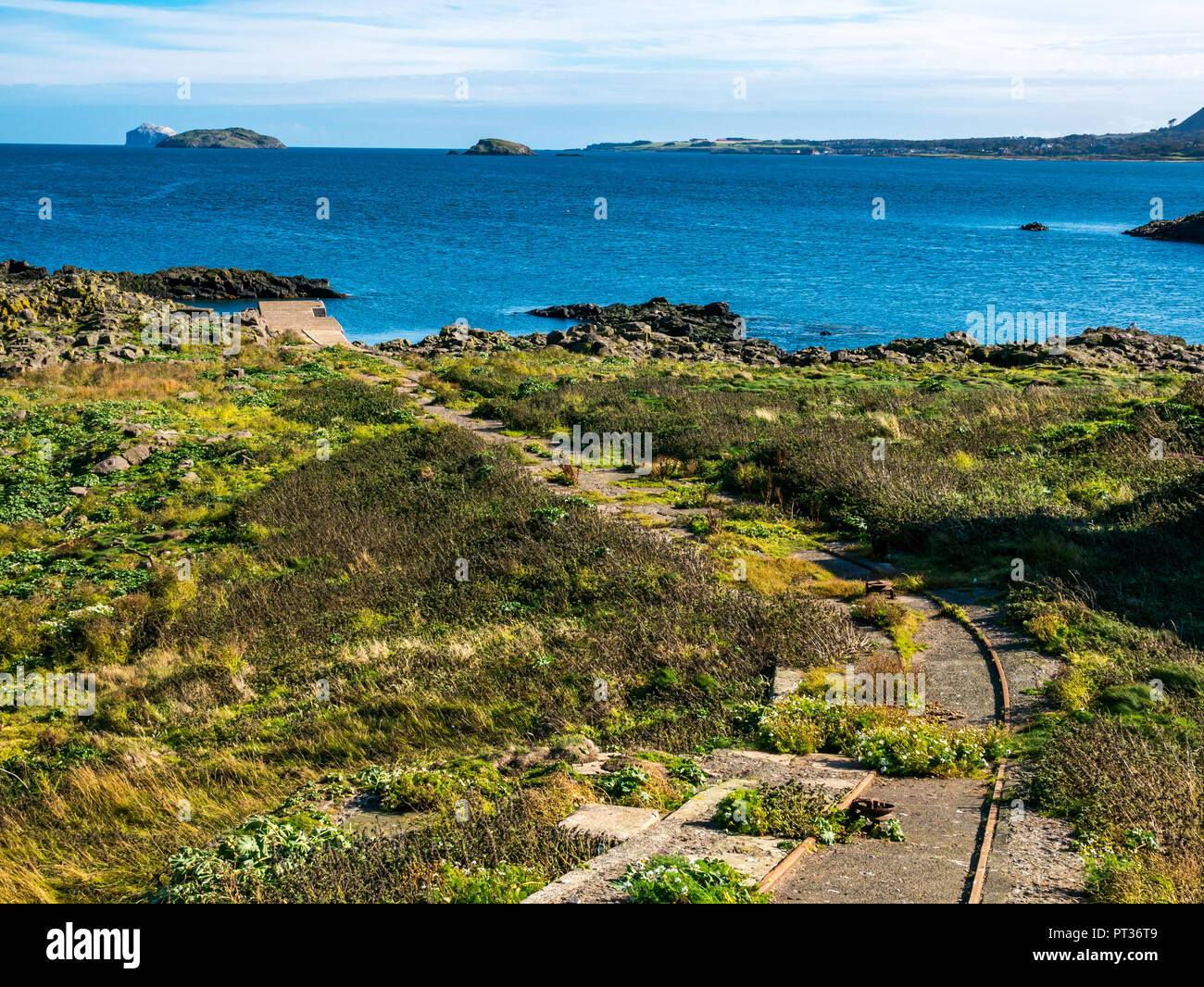 Firth of forth islands hi-res stock photography and images - Alamy