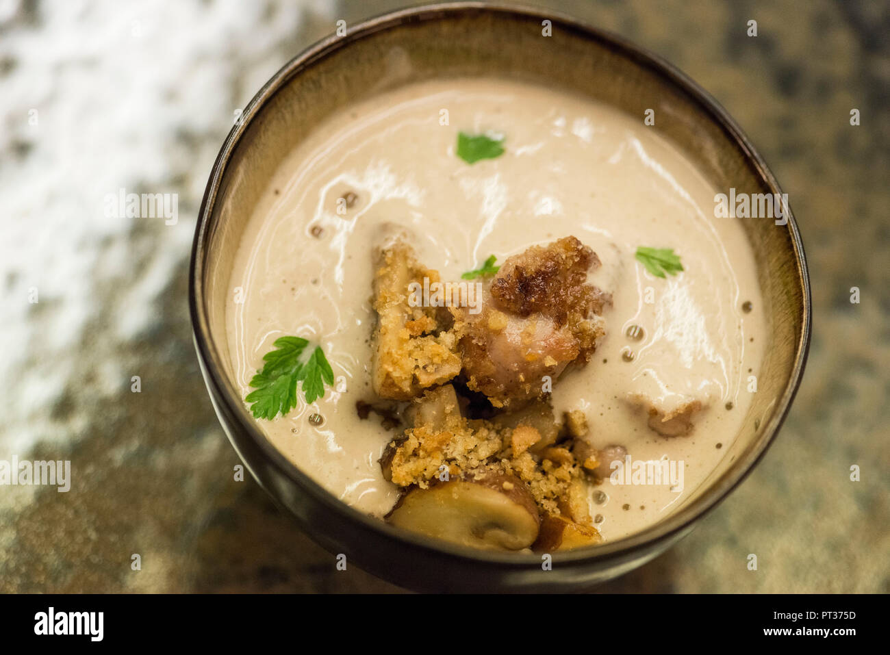 Calfs sweetbread hi-res stock photography and images - Alamy