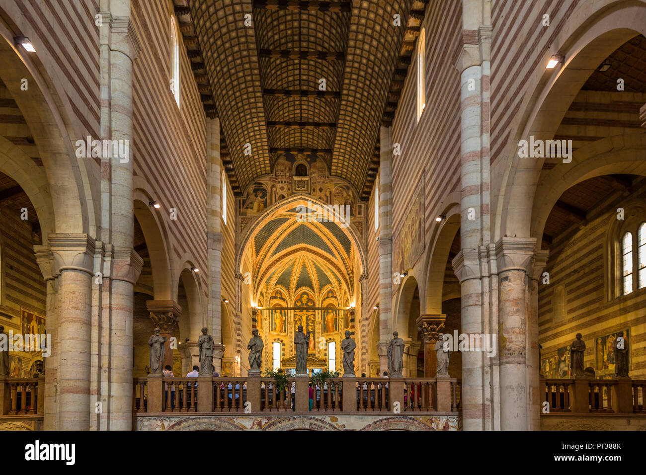 Interior of the church San Zeno Maggiore, built in 12th and 13th ...