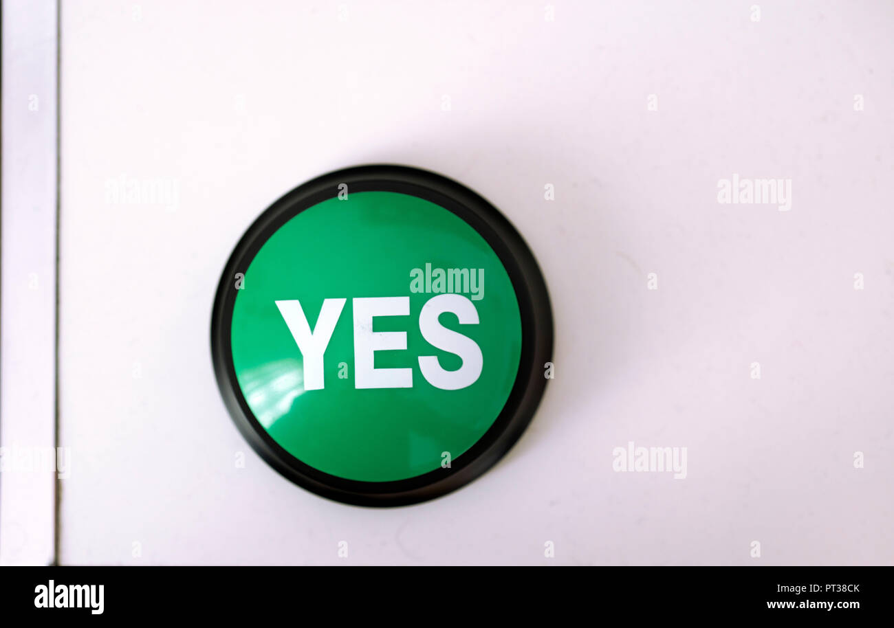 Button saying hi-res stock photography and images - Alamy