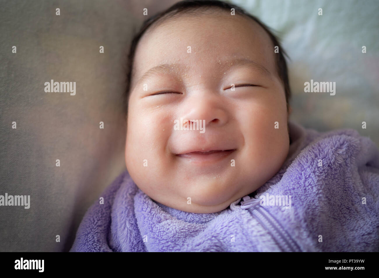 Newborn baby sleeping 4 weeks old in purple Stock Photo - Alamy Newborn baby sleeping 4 weeks old in purple Stock Photo - Alamy