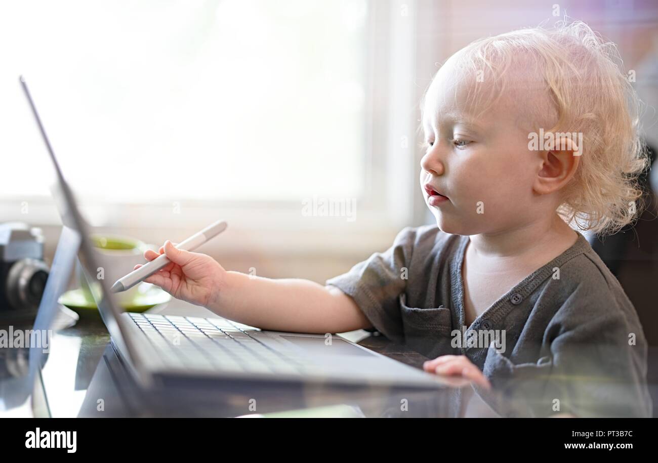 Cute Happy Little Girl Drawing High Resolution Stock Photography and ...
