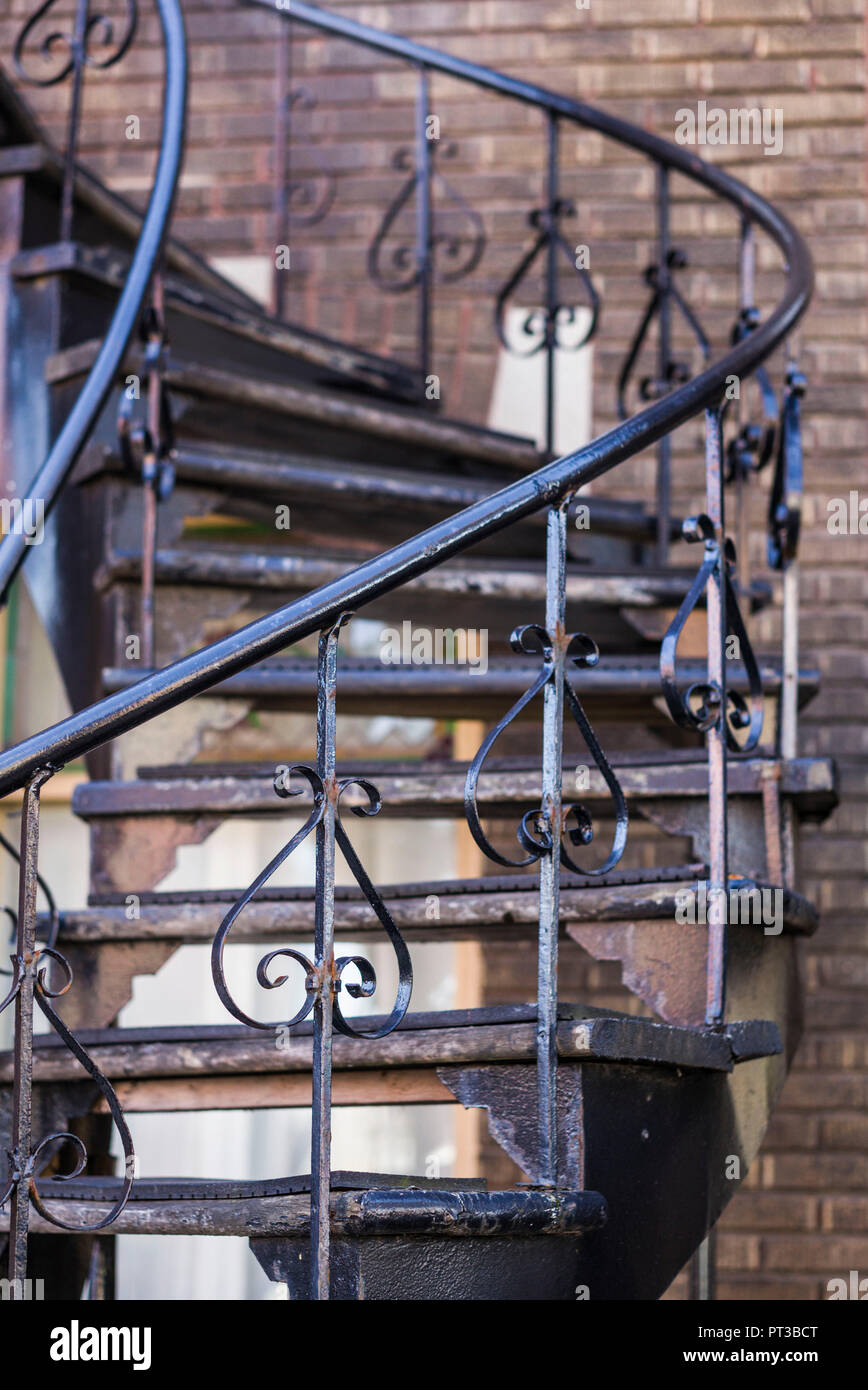 Traditional montreal exterior stairs hi-res stock photography and ...